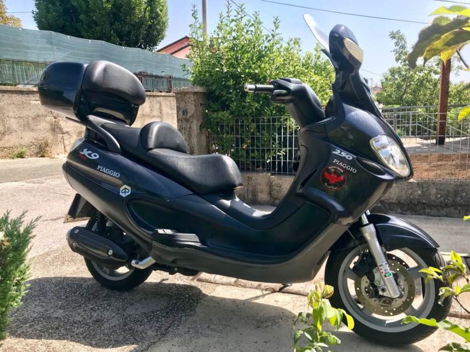 Piaggio X9 250 Evolution, 07/2004.,top stanje,održavan *najpovoljniji ...