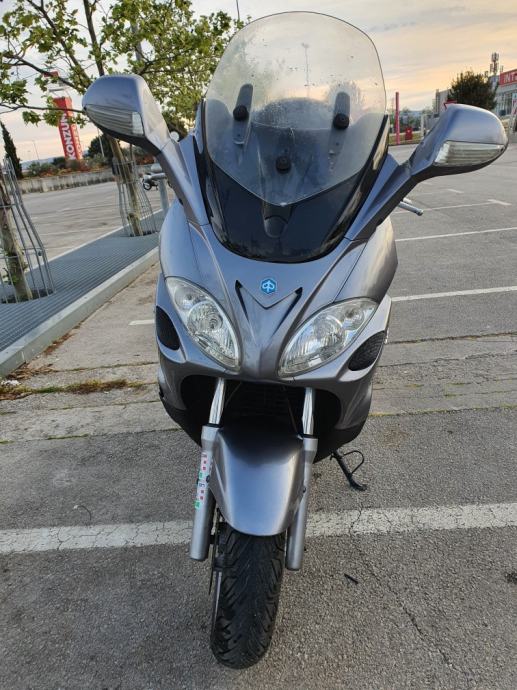 Piaggio X9 250 evolution 250 cm3, 2004 god.