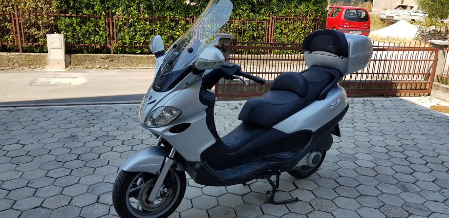 Piaggio X9 Evolution 250 cm3, 2004 god.