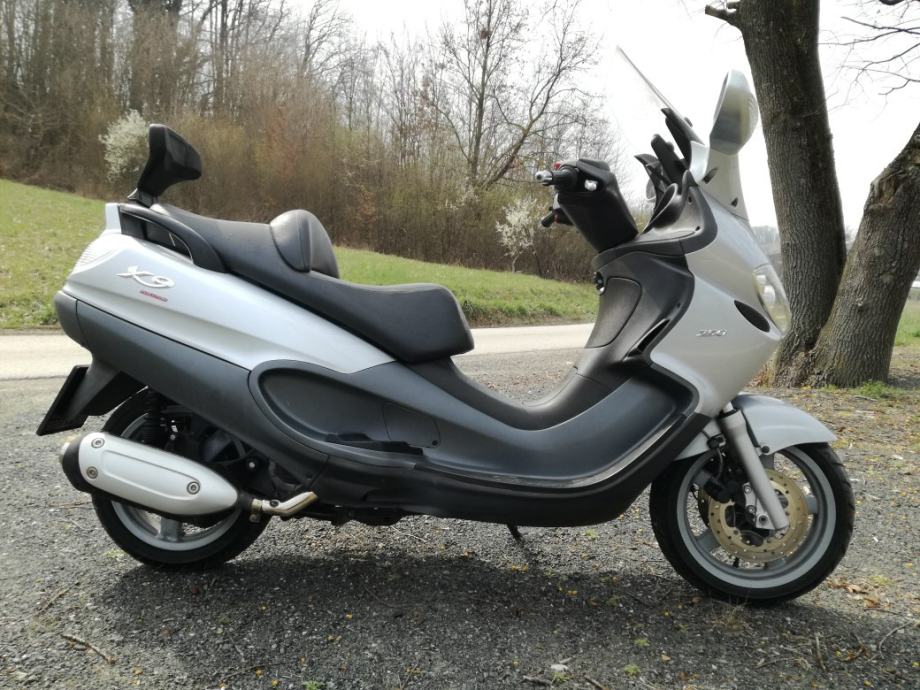 Piaggio X9 Evolution 250 cm3, 2004 god.