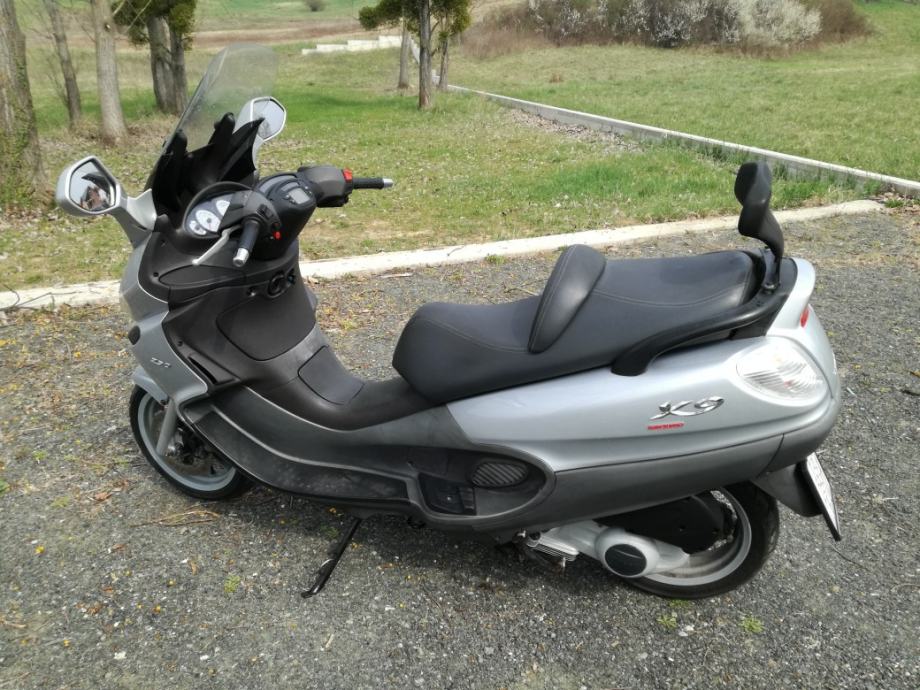 Piaggio X9 Evolution 250 cm3, 2004 god.