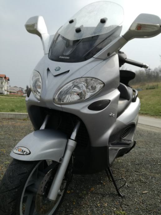 Piaggio X9 Evolution 250 cm3, 2004 god.