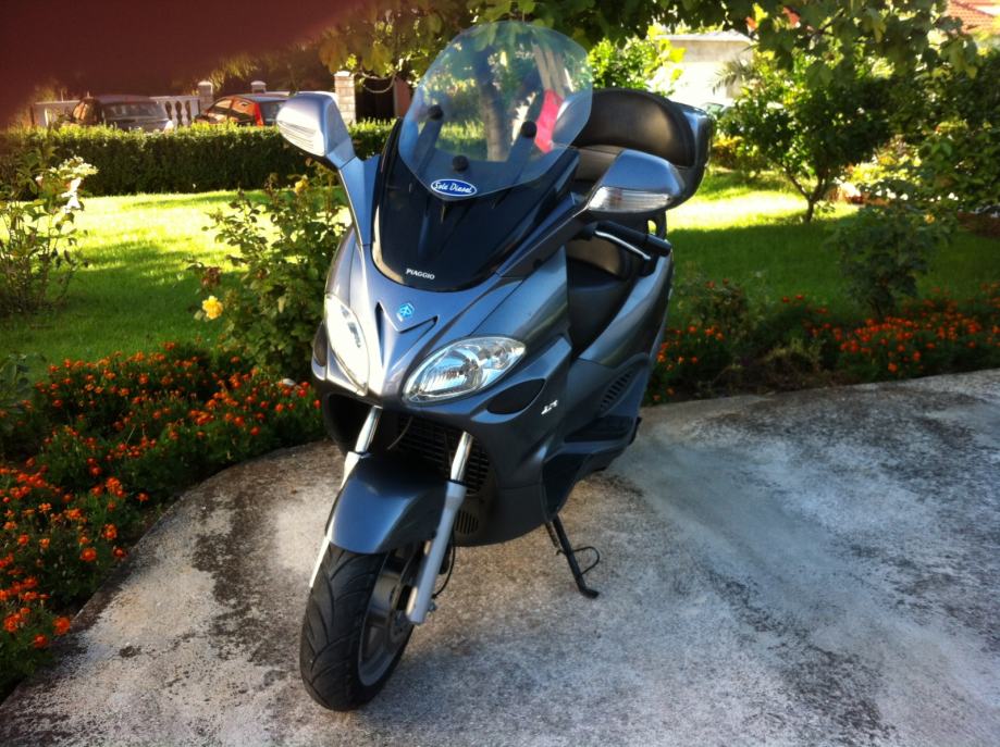 Piaggio X9 EVOLUTION 250 cm3, 2007 god.