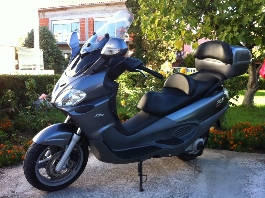 Piaggio X9 EVOLUTION 250 cm3, 2007 god.