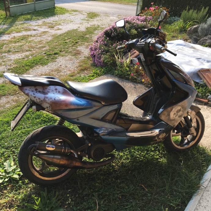 Yamaha Aerox 100 100 cm3, 2002 god.