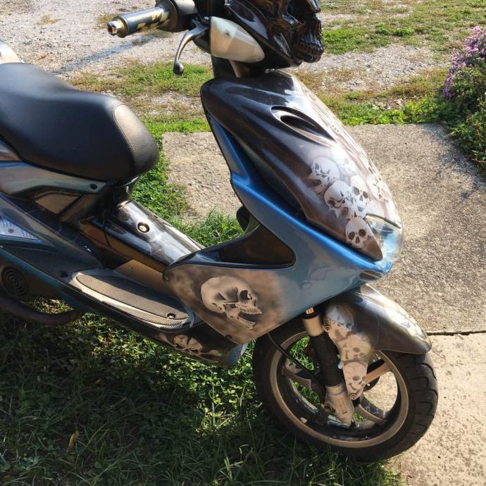 Yamaha Aerox 100 100 cm3, 2002 god.