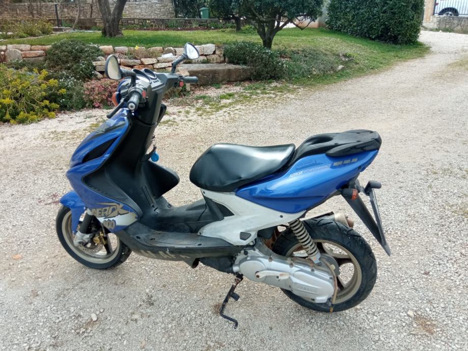 Yamaha Aerox 100 cm3, 2001 god.