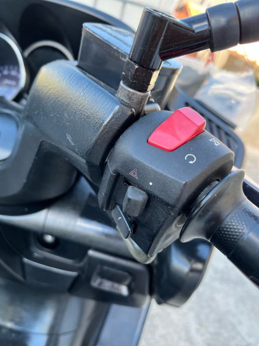 Yamaha Mayesti 400 cm3, 2005 god.