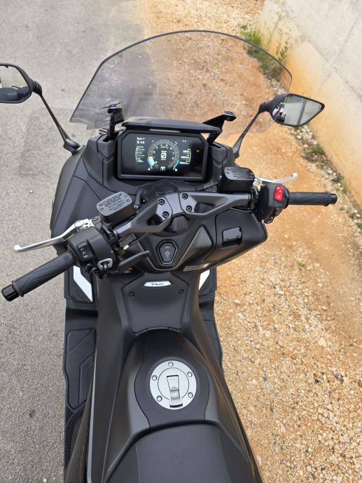 Yamaha T MAX 560 562 cm3, 2025 god.