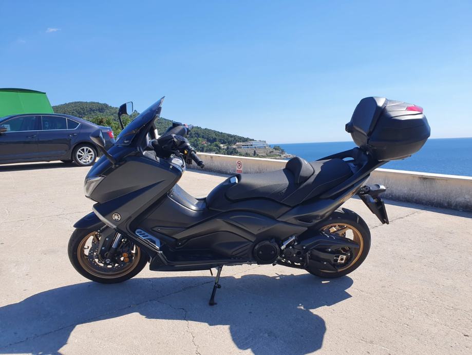 Yamaha T-MAX IRON MAX 530 DOSTAVA, 2016 god.