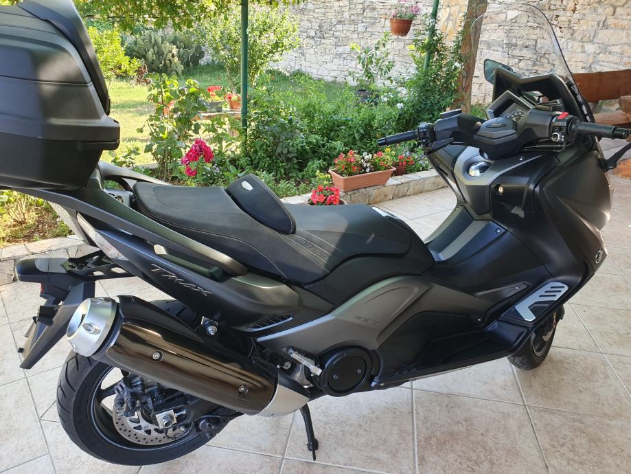 Yamaha T Max Iron Max, 2015 god.