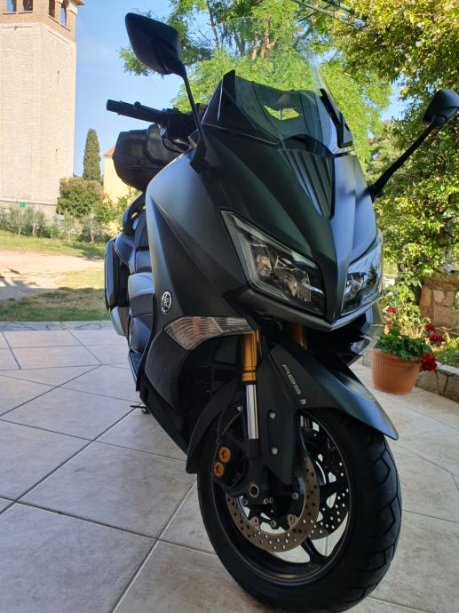 Yamaha T Max Iron Max, 2015 god.