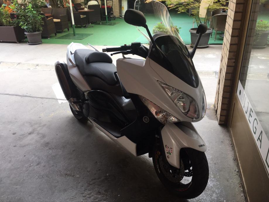 Yamaha Tmax 5000 cm3, 2011 god.