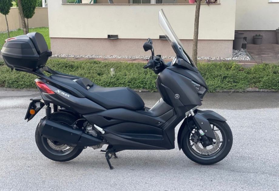 Yamaha X-max 300 300 cm3, 2019 god.