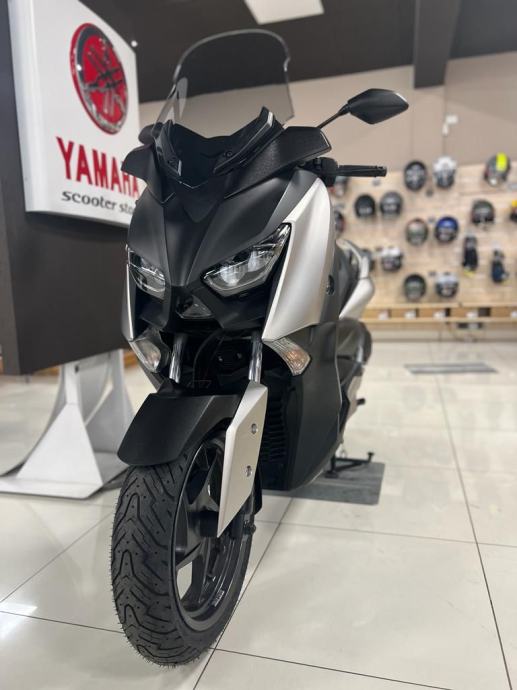Yamaha X-max 300, 2020 god.