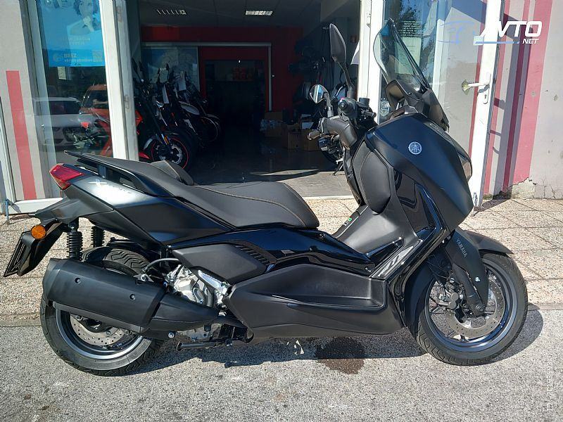 Yamaha X MAX 300 X-MAX 300 TECH MAX, 2023 god.