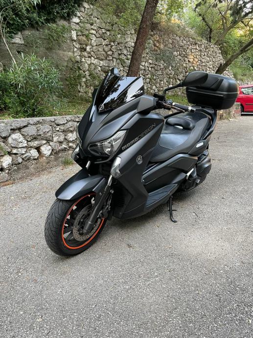 Yamaha X Max 400 MOMO DESIGN 400 cm3, 2013 god.