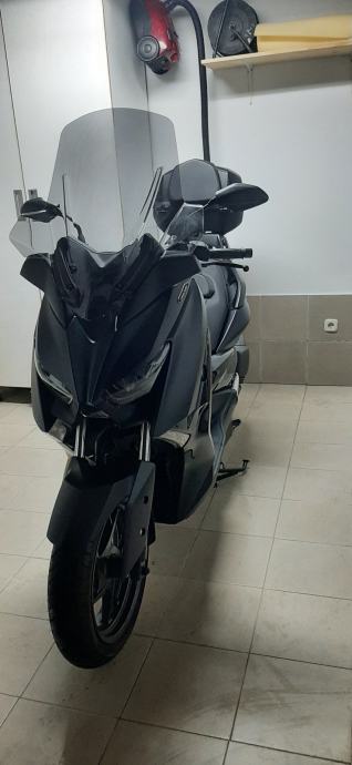 Yamaha XMAX 300 Iron Max, 2019 god.