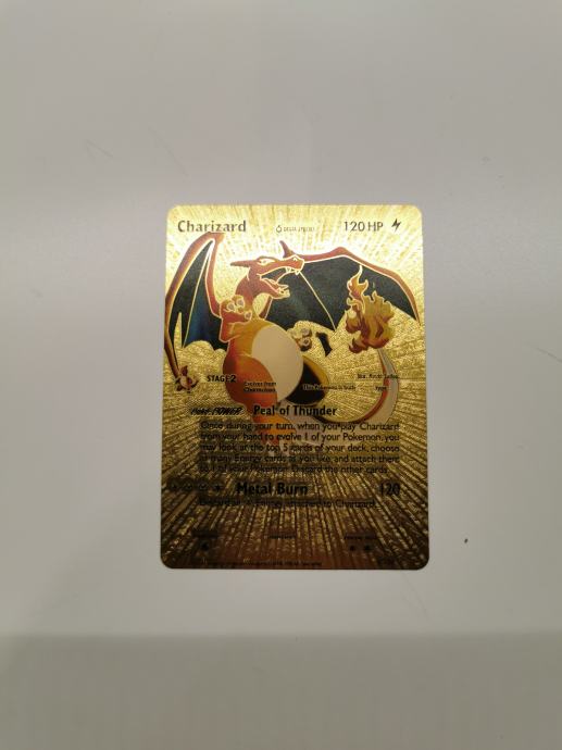 Charizard pokemon karta