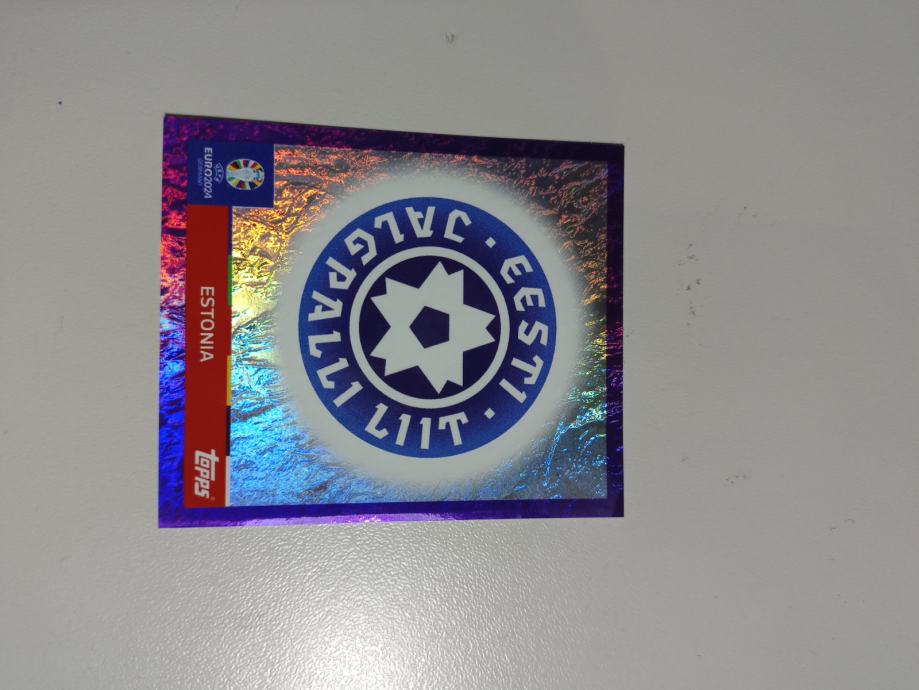 Grb Estonija - purple parallel Topps UEFA Euro 2024
