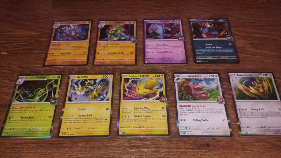 Pokemon Destined Rivals holo i reverse lot od 83 karte (samo komplet)