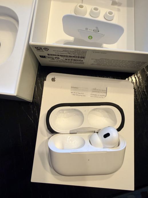 AirPods Pro 2 - samo desna slušalica + case