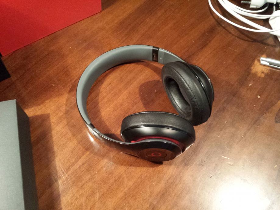 Beats Studio Wireless 2.0