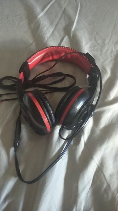 Gaming Slusalice speedlink (NE KORISTENE)