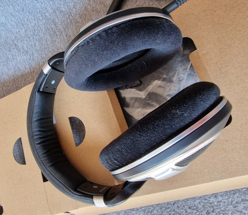 Sennheiser HD599 special edition