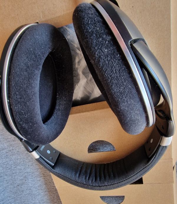 Sennheiser HD599 special edition