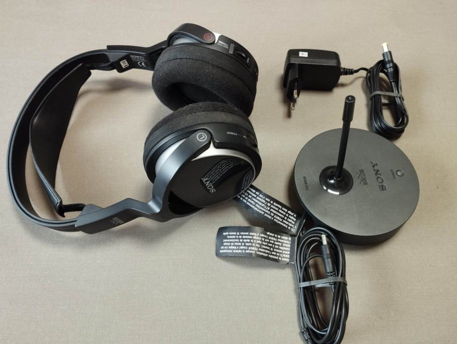 Slušalice SONY MDR-RF810R