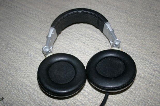 Slušalice Sony MDR-V700 - original, proizvedene u Japanu