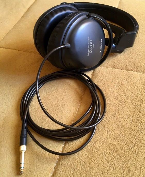 Sony MDR-CD750 vrhunske HiFi slušalice