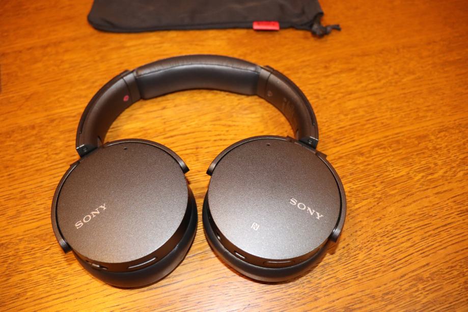 Sony MDR-XB950N1