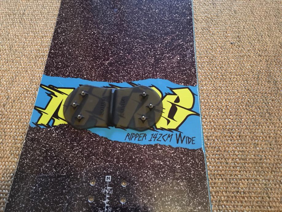 Nitro Ripper 142cm Wide + vezovi Flow Haylo (medium)