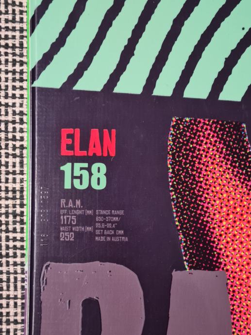Snowboard 158 Elan RAM