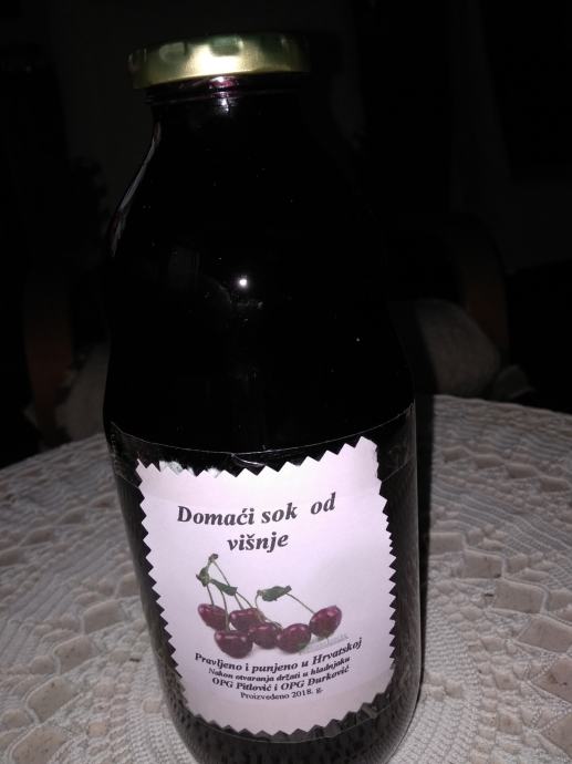 Domaći sok od višnje