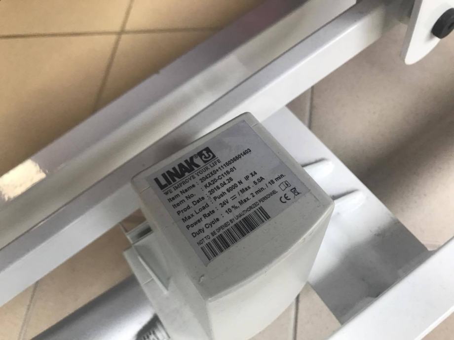 elektricni stol za masaže,depilacije i slično...3 komada...plaćen 7000