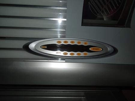 PRODAJEM SOLARIJ megaSun 4000 POVOLJNO!!!