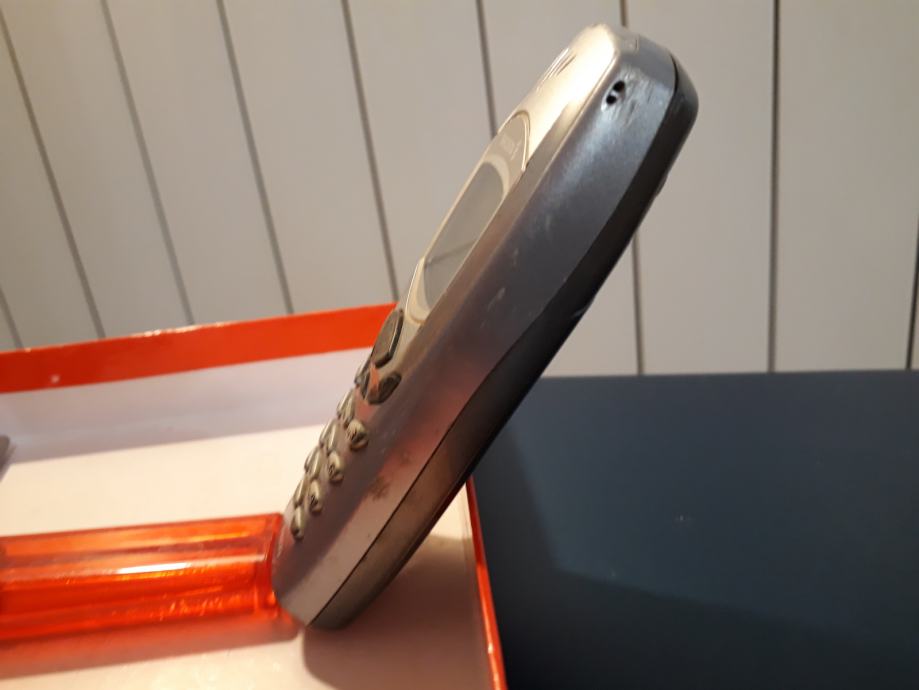 Ericsson R600 Mobitel odlično stanje na sve mreže,Raritet za kolekciju