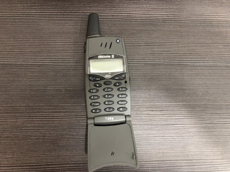 Ericsson T28s NOVO!!!