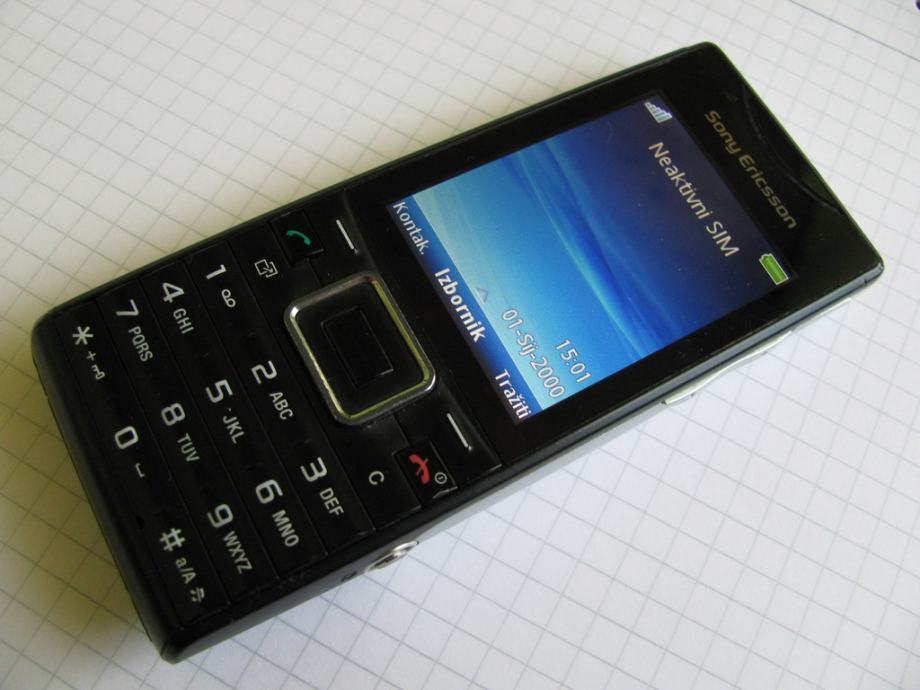 Sony ericsson elm j10i2 ekstra BJ KC ZG mobitel s tipkama i wifi-em