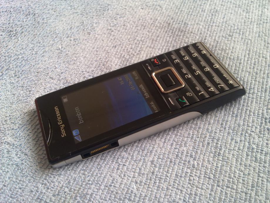 Sony Ericsson ELM J10i2 (IZVRSTAN) Wi-Fi, HR jezik, Sve mreže, Punjač