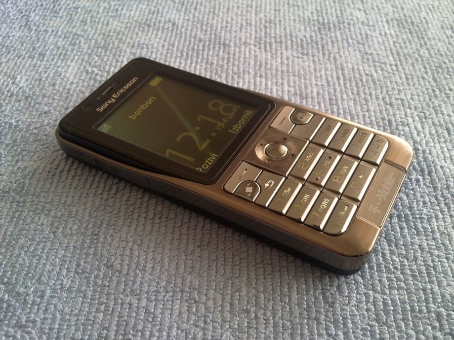 Sony Ericsson K530i (izvrsno stanje)