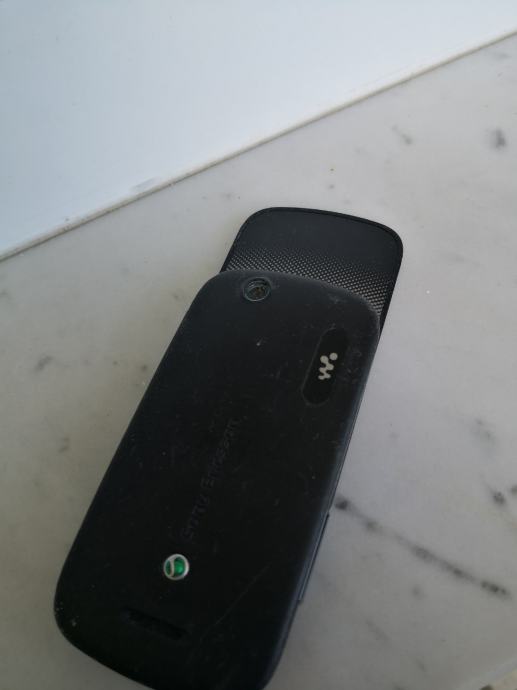 Sony Ericsson W20 i