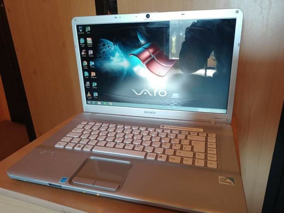 Sony vaio, Windows 10,radi odlicno