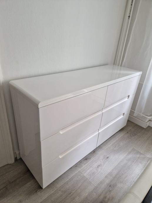 Bijela komoda visoki sjaj