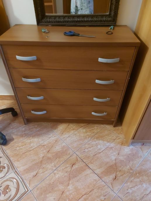 Komoda za spavaću sobu