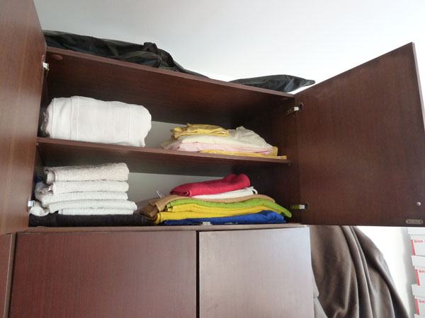 Dva dvokrilna ormara