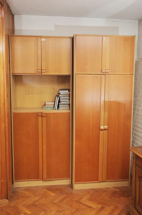 Dva garderobna ormara